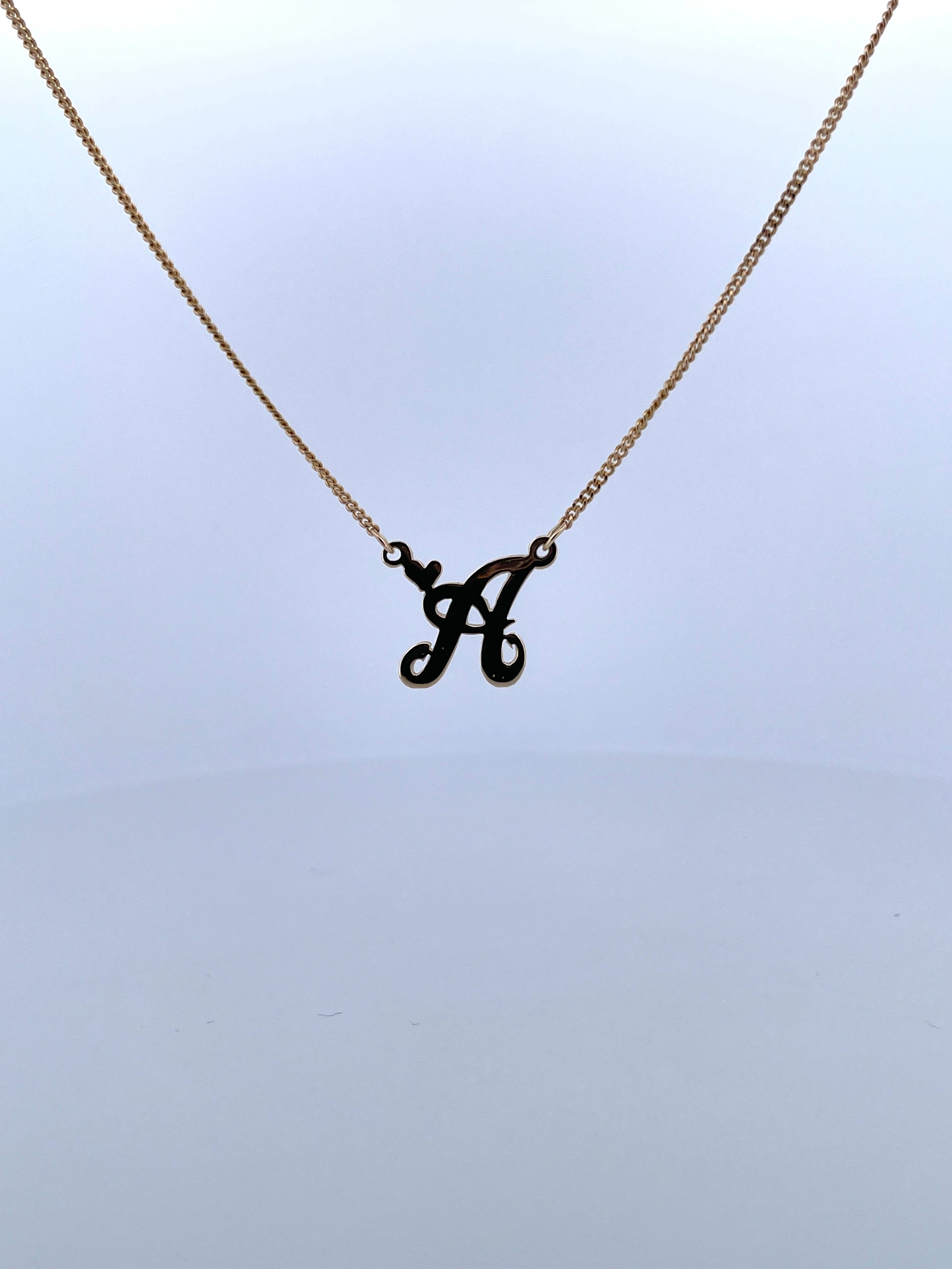 Custom Letter Pendant & Chain – The Diamond Studio