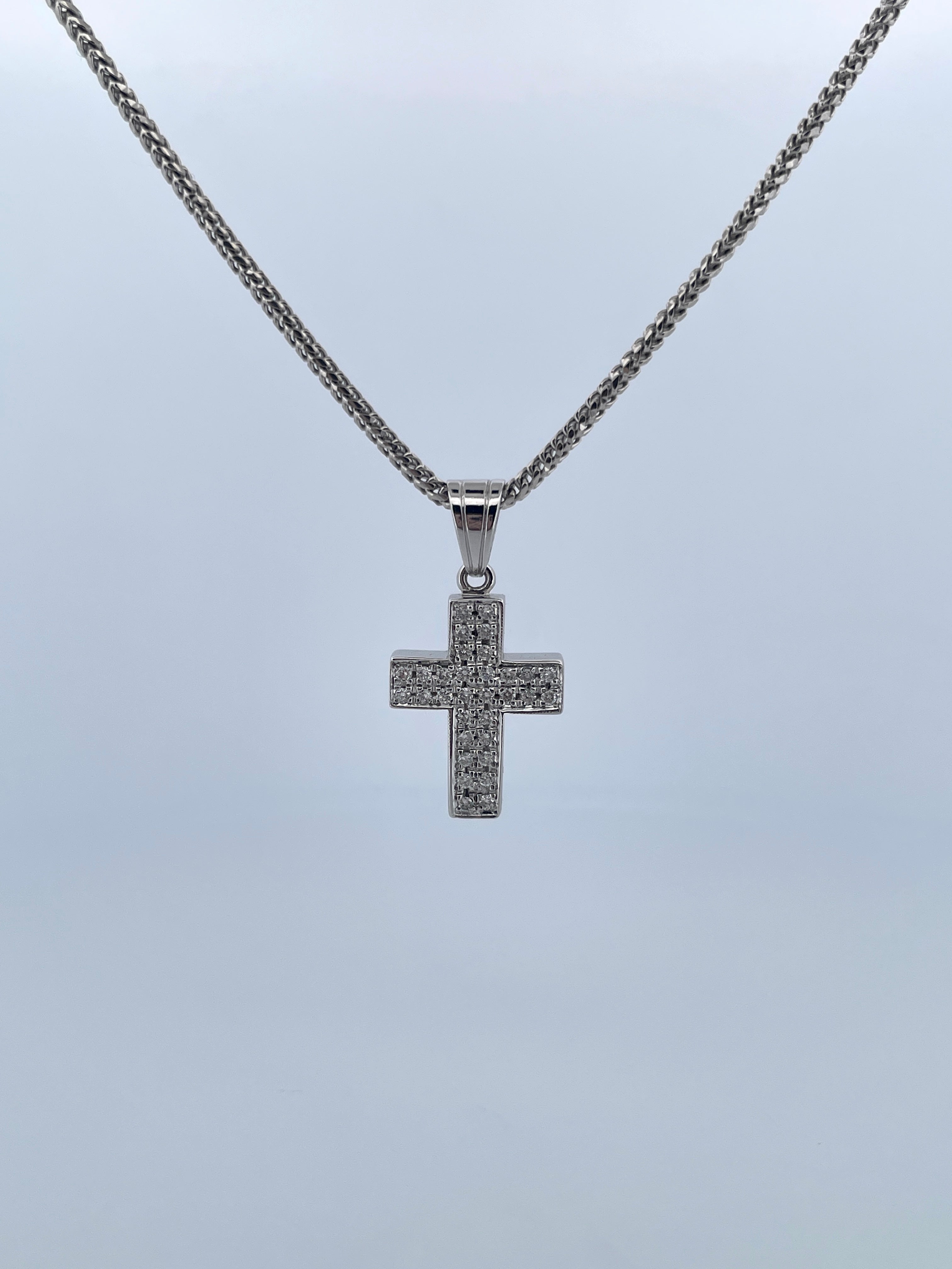2 Row Diamond Cross – The Diamond Studio