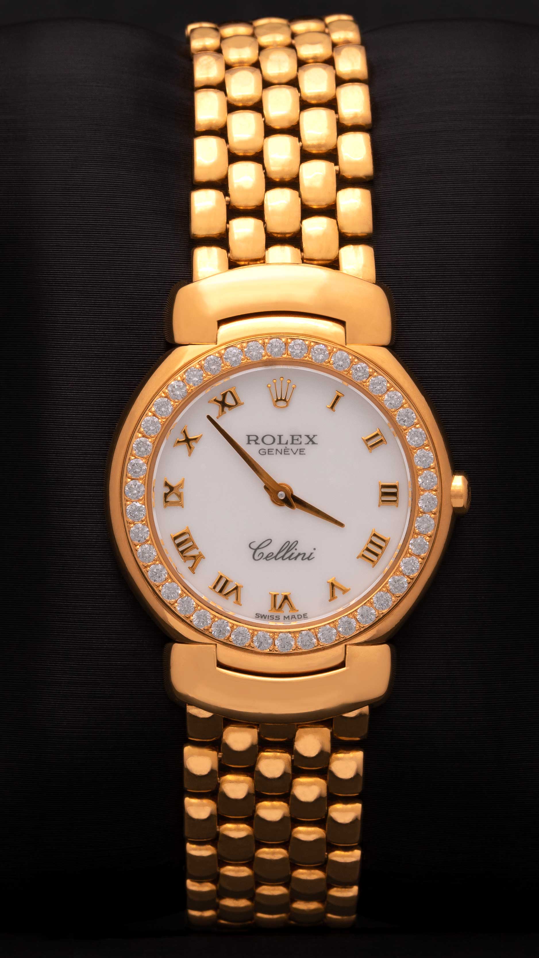 Gold Watch – The Diamond Studio