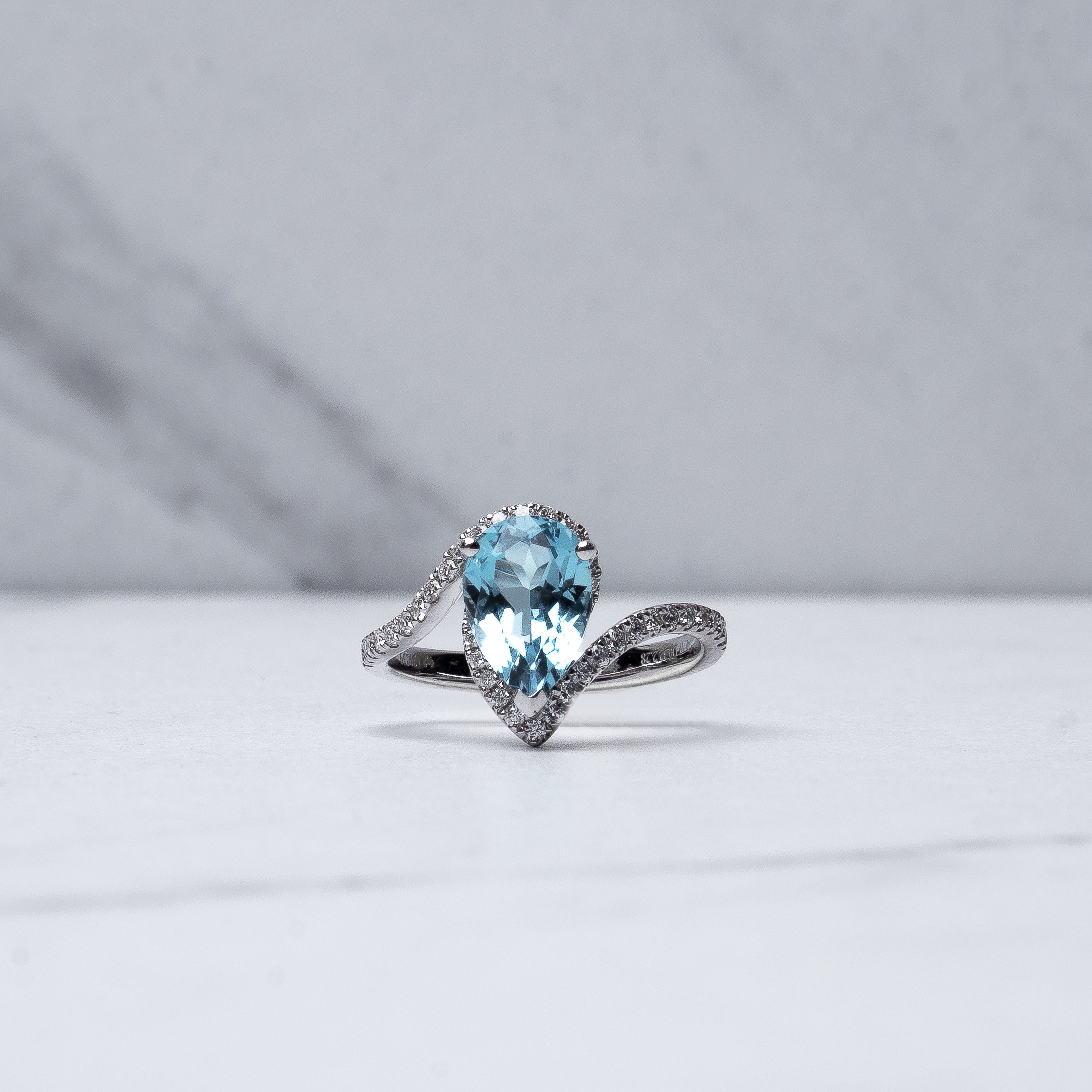 Blue Topaz – The Diamond Studio